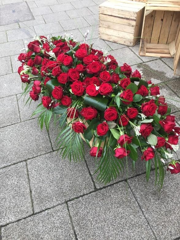 Red Rose Casket Spray – buy online or call 0161 483 3923